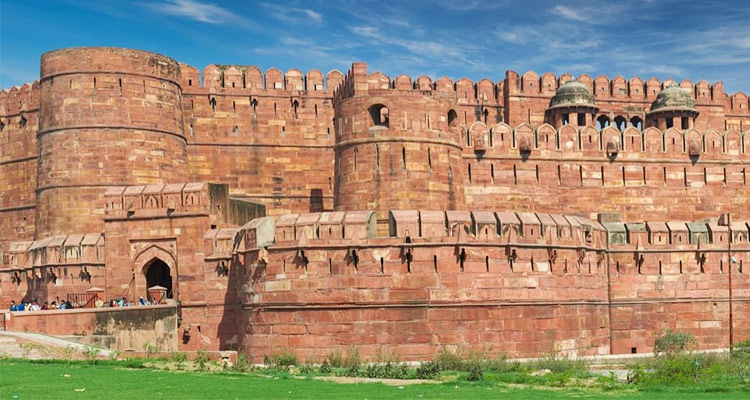 Agra Fort (Timings, History, Entry Fee, Images, Built by & Information ...
