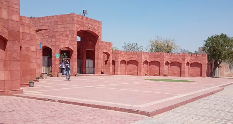 Dolphin Water Park Agra (Timings, History, Entry Fee, Images, Built by ...