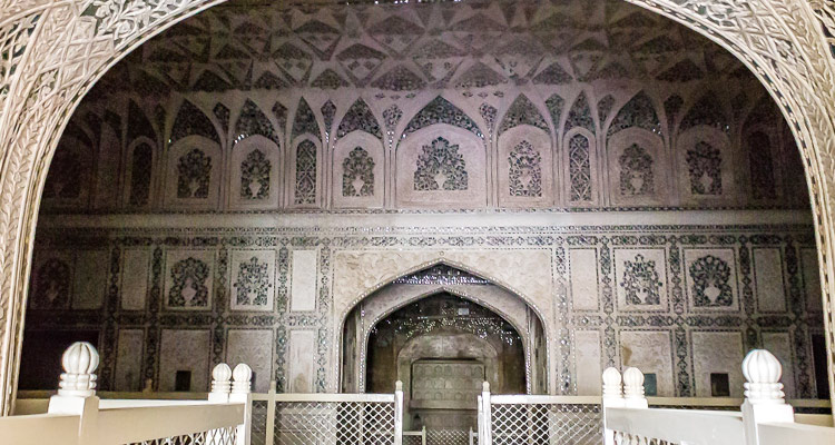 Sheesh Mahal Agra (Timings, History, Entry Fee, Images, Built by ...