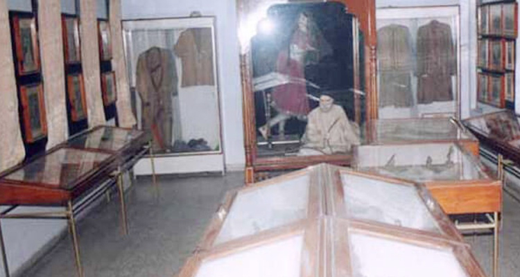 Taj Museum Agra (Timings, History, Entry Fee, Images, Built by ...